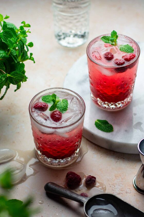 Raspberry Rose Gin Fizz - Lime Thyme